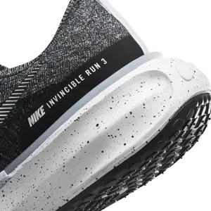 Nike Invincible 3 Road Running Shoes