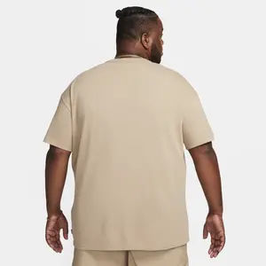 Nike Sportswear Premium Essentials T-shirt - Brown