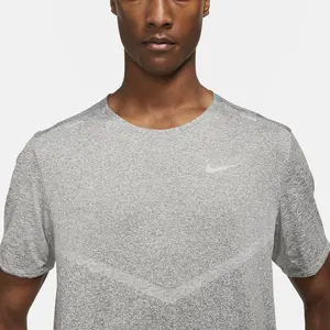 Nike Rise 365 Dri-fit Short-sleeve Running Top