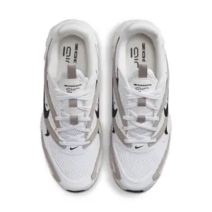 Nike Zoom Fire Sneakers - White