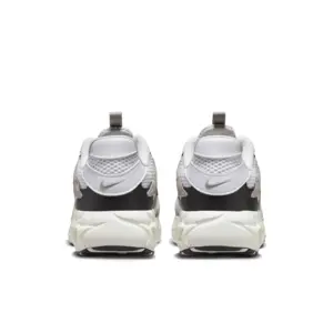 Nike Zoom Fire Sneakers - White
