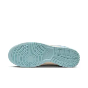 Nike Dunk Low Retro Low Top Sneakers