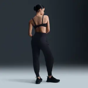 Nike Alate Minimalist Light-support Padded Convertible Sports Bra - Black