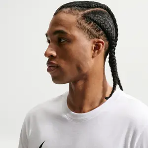 Nike Sportswear Swoosh T-shirt - White
