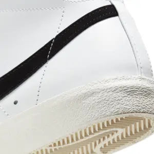 Nike Blazer Mid '77 Sneakers - White