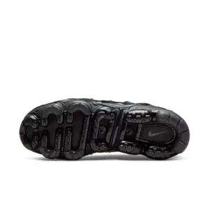 Nike Air Vapormax Plus Sneakers - Black