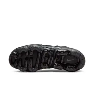 Nike Air Vapormax Plus Sneakers - Black