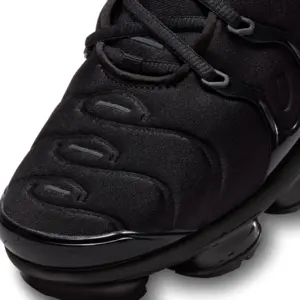 Nike Air Vapormax Plus Sneakers - Black