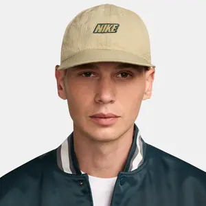 Nike Club Unstructured Flat Bill Outdoor Cap - Brown