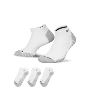 Nike Everyday Max Cushioned Training No-show Socks - White