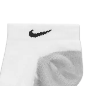 Nike Everyday Max Cushioned Training Socks - White
