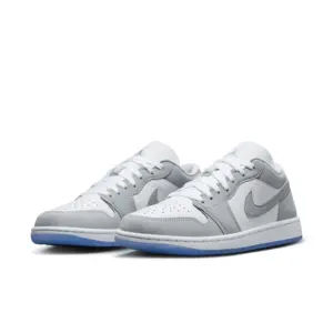 JORDAN 1 Low Sneakers - White