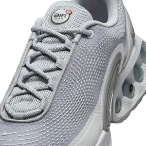Nike Air Max Dn Sneakers