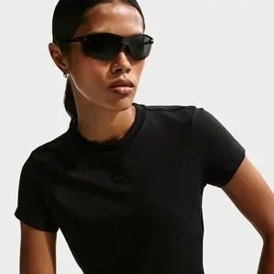 Nike Chill Knit Cropped T-shirt - Black