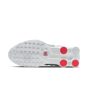 Nike Shox R4 Sneakers - White