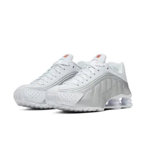 Nike Shox R4 Sneakers - White