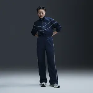 Nike Windrunner Loose Uv Woven Full-zip Jacket - Blue