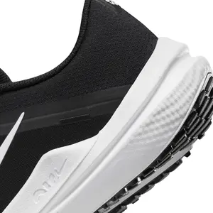 Nike Winflo Road Running Shoes