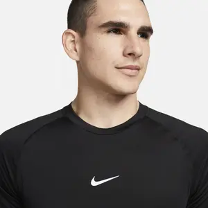 Nike Pro Dri-fit Slim Short-sleeve Top