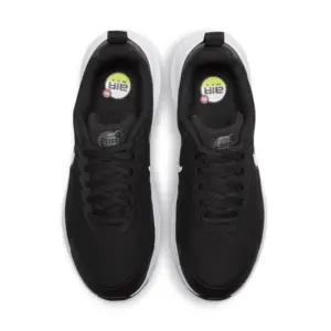 Nike Air Max Nuaxis Sneakers