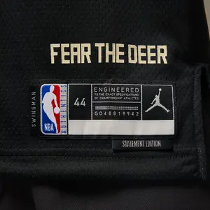 JORDAN Milwaukee Bucks Statement Edition Dri-fit Nba Swingman Jersey - Black