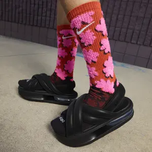 Nike Air Max Isla Sandals