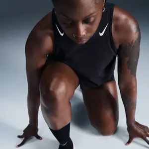 Nike Aeroswift Dri-fit Adv Cropped Running Tank Top - Black