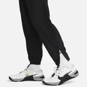 Nike Form Dri-fit Tapered Versatile Pants - Black