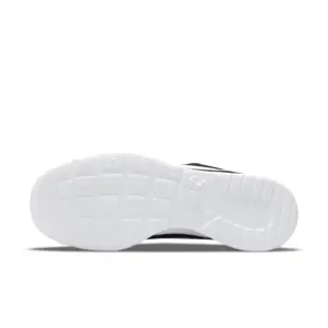 Nike Tanjun Sneakers - Black