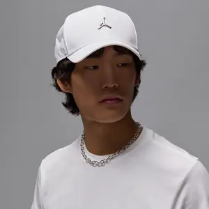 JORDAN Rise Structured Metal Jumpman Hat - White
