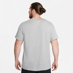 Nike Sportswear Club T-shirt - Grey