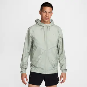 Nike Running Division Storm-Fit Adv Running Jacket - Green