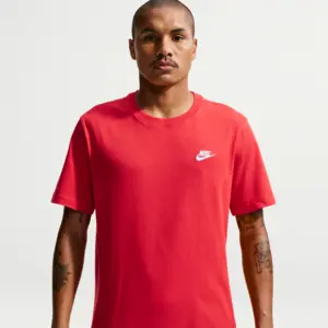 Nike Sportswear Club T-shirt - Red