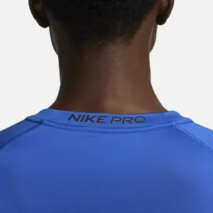Nike Pro Dri-fit Slim Short-sleeve Top