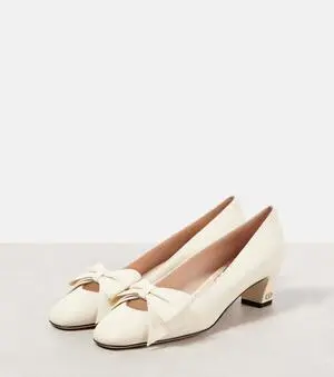 Valentino Garavani Bowow 45 Leather Pumps - White