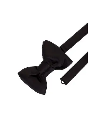 TOM FORD Satin Bow Tie