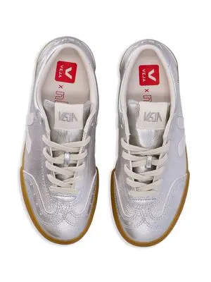 VEJA Volley Sneakers - Silver