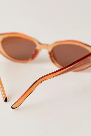 Free People Carrie Cat Eye Sunglasses - Champagne With Peach Lens
