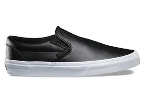 VANS Classic Slip-on Sneakers