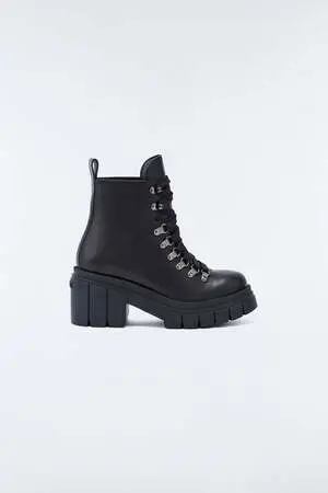 Mackage Summit Ankle Boots - Black
