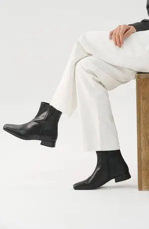 VAGABOND SHOEMAKERS Mona Bootie - Black