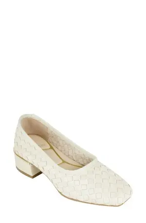 Kenneth Cole Woven Pumps