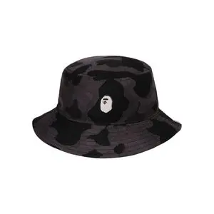 A BATHING APE Camo Metal Logo Bucket Hat - Black