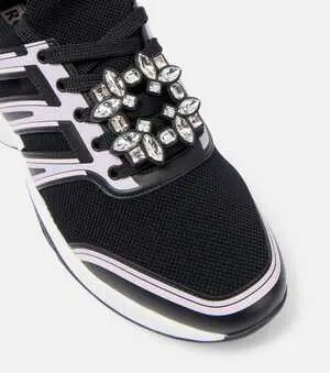 ROGER VIVIER Viv Run Sneakers - Black