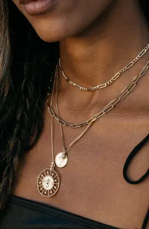CHILD OF WILD Divine Mother Pendant Necklace With Cubic Zirconia - Gold