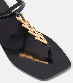 Versace V2025 Chain Leather Thong Sandals