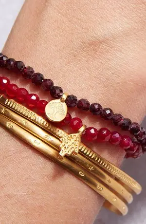 SATYA JEWELRY Tree Of Life Garnet Bracelet