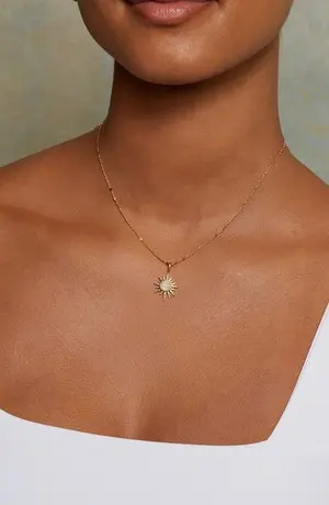 SATYA JEWELRY North Star Moonstone Starburst Pendant Necklace