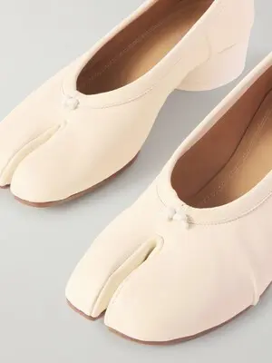 MAISON MARGIELA Tabi Leather Ballerina Pumps - Neutrals