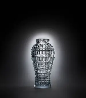 THE MARTHA, BY BACCARAT Crystal New Antique Amphora Vase
